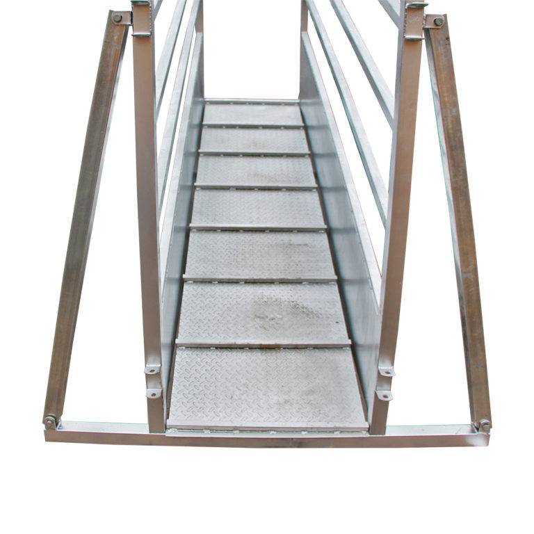 Adjustable Cattle Loading Ramp | Super Rack